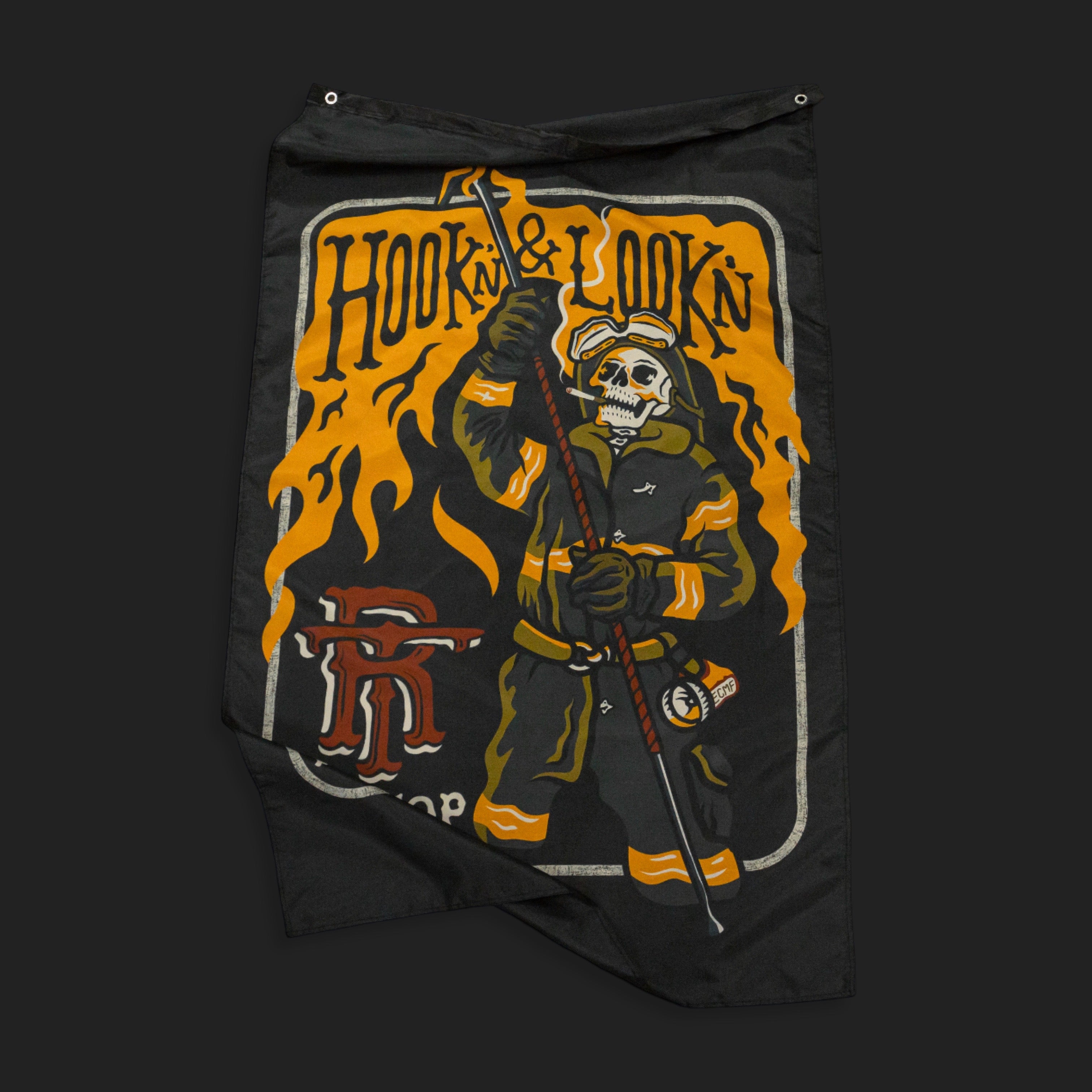 Hook'n & Look'n Flag – RagTop Fire